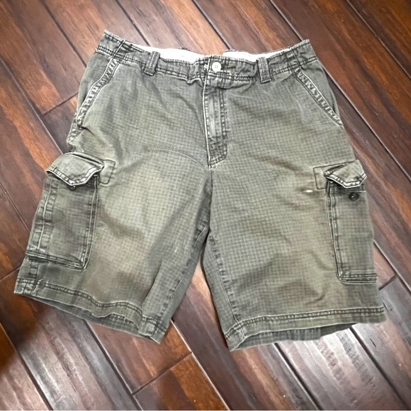 Izod | Shorts | Izod Mens Cargo Shorts Army Green Pin Check Flat Front ...